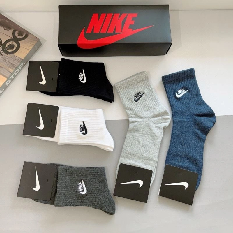 1:1 copy Nike Socks