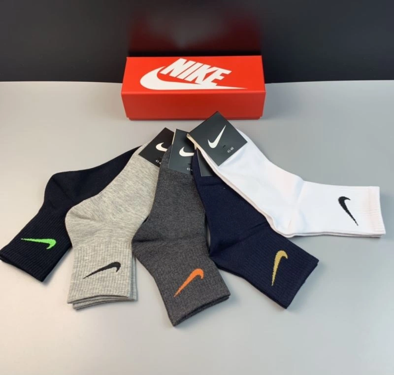 Affordable Nike Socks