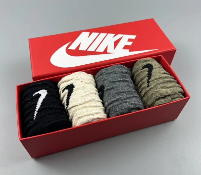 Inexpensive Nike Socks