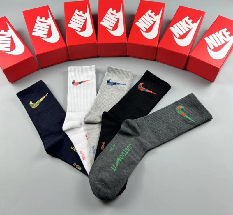 Inexpensive Nike Socks