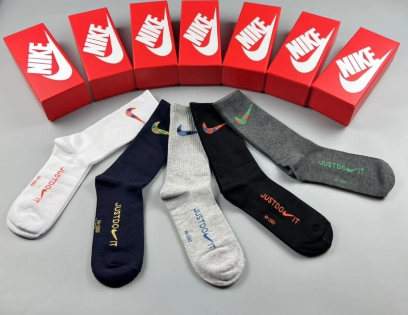 Inexpensive Nike Socks