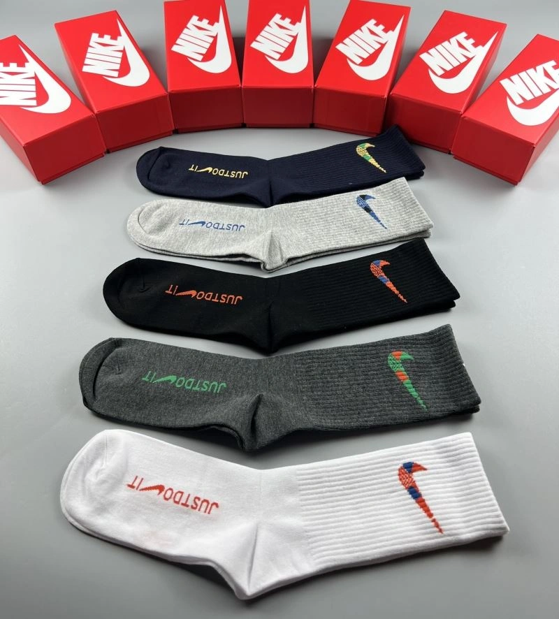 Inexpensive Nike Socks