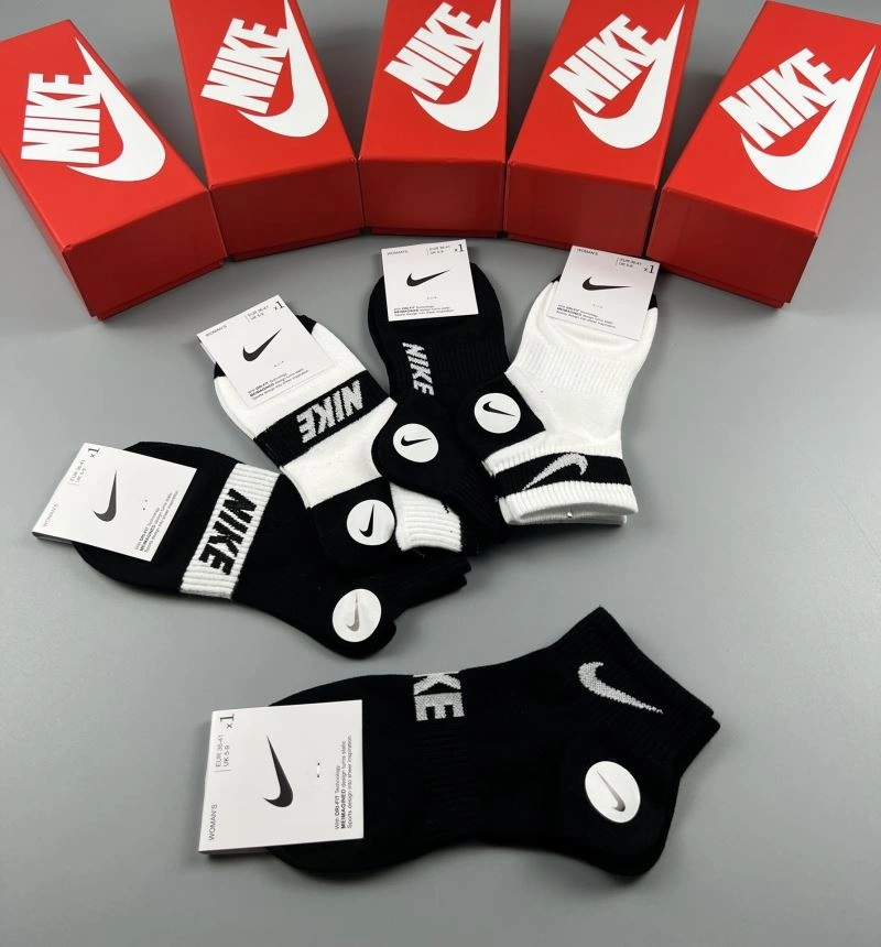 Top mirror Nike Socks