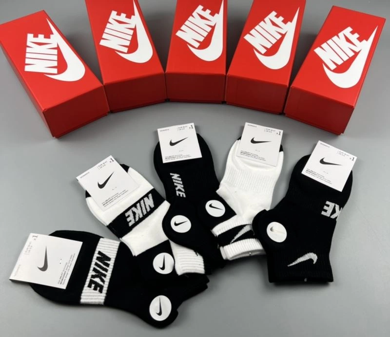 Top mirror Nike Socks