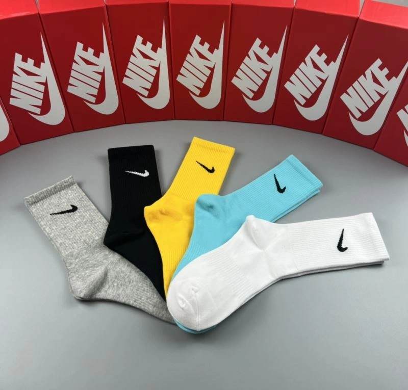 Top match Nike Socks