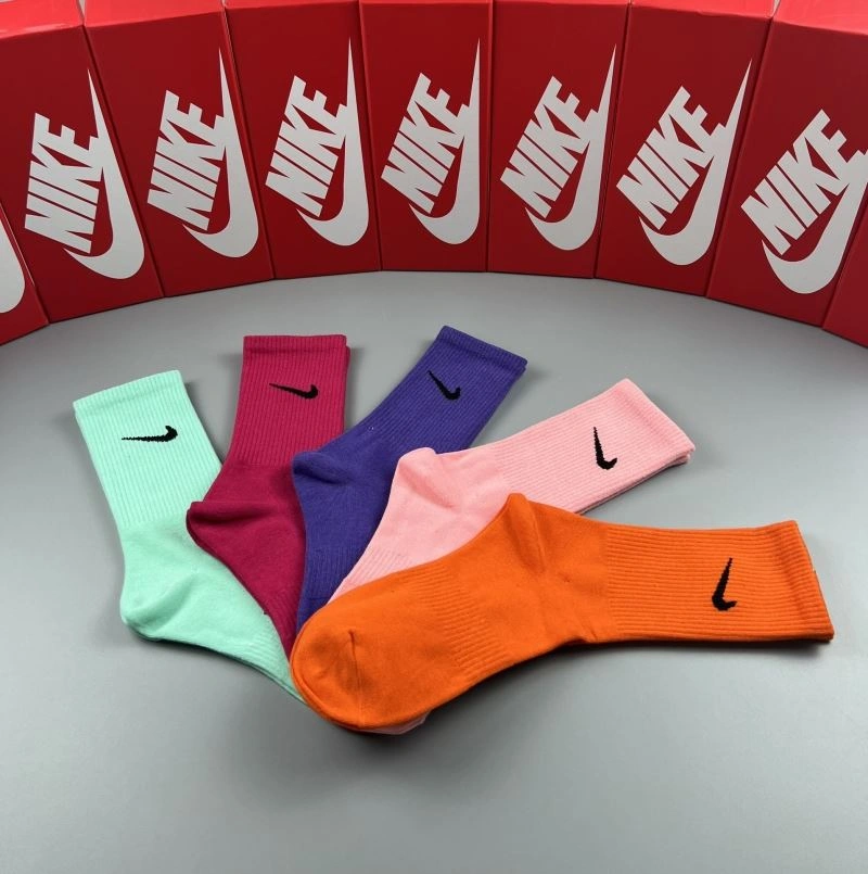 Top match Nike Socks