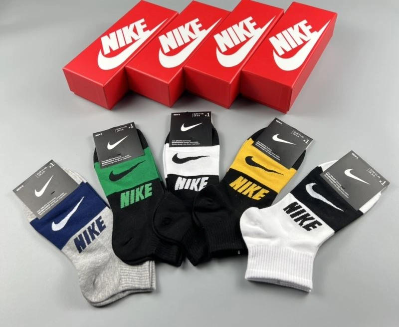Bargain Nike Socks