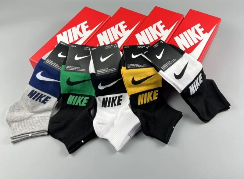 Bargain Nike Socks