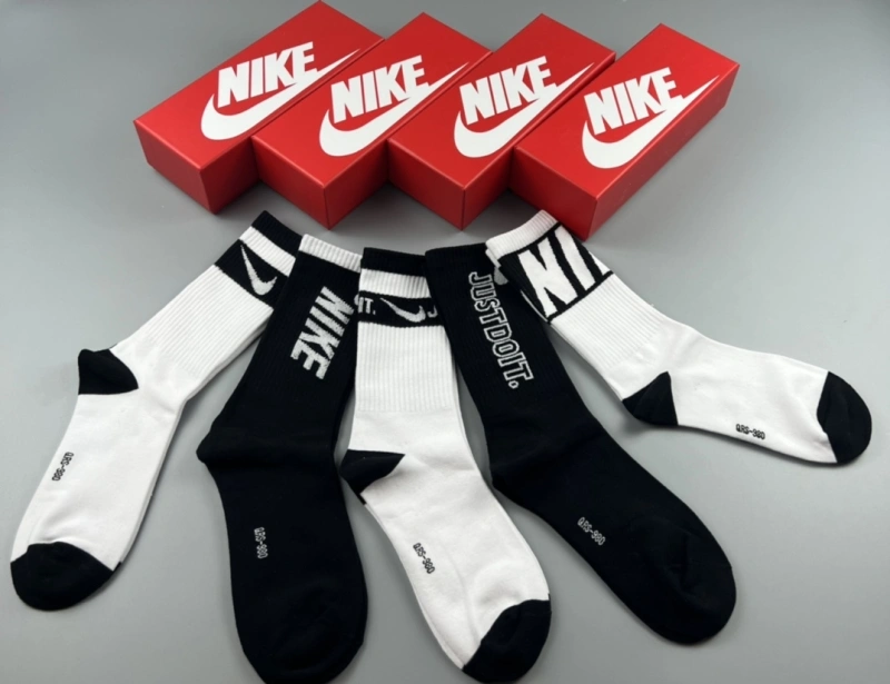 Mirror quality Nike Socks
