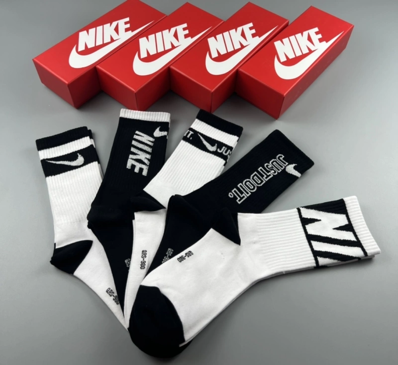 Mirror quality Nike Socks