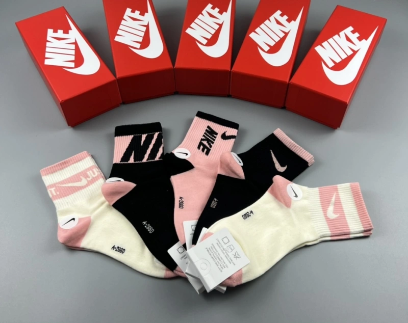 Mirror quality Nike Socks