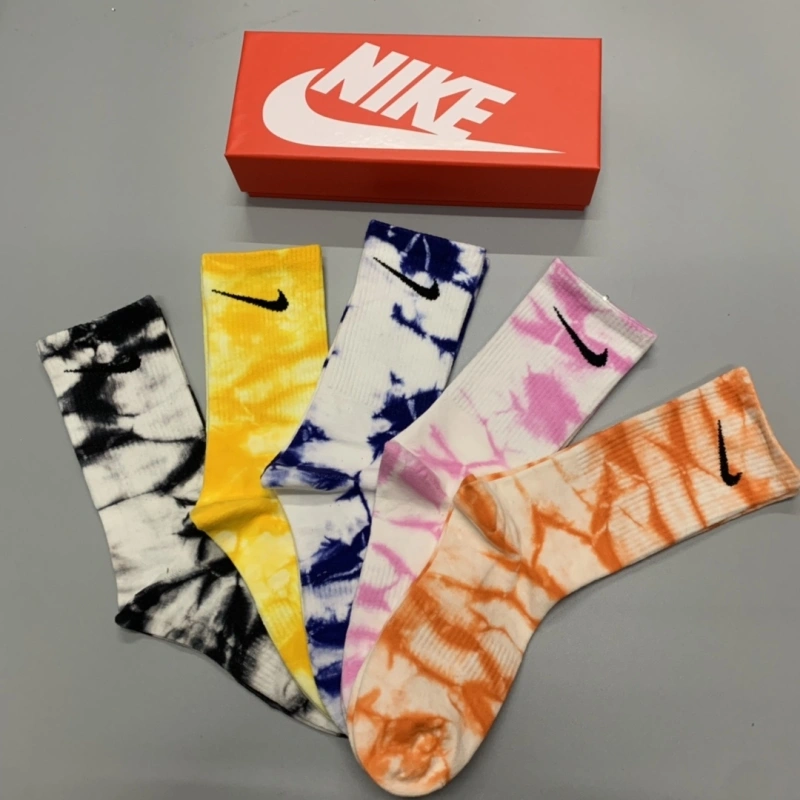 Indistinguishable Nike Socks