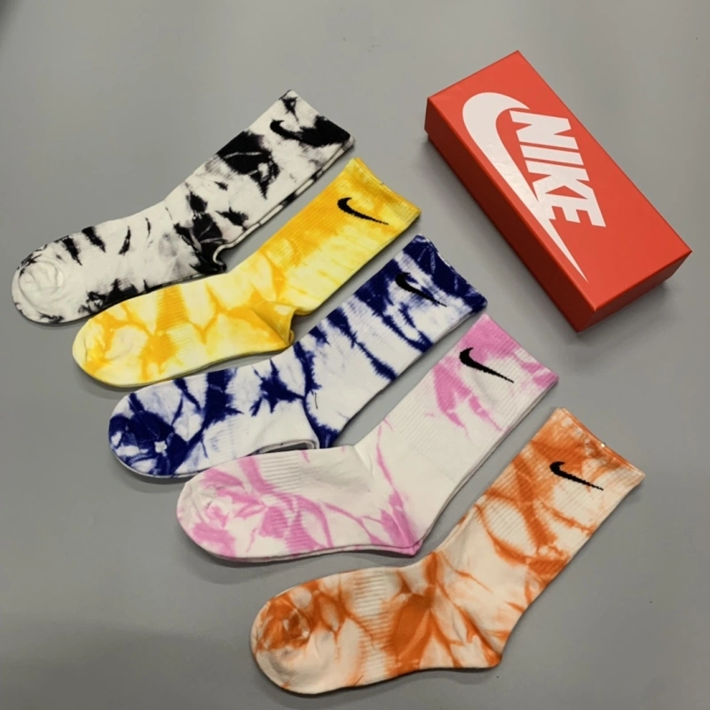 Indistinguishable Nike Socks