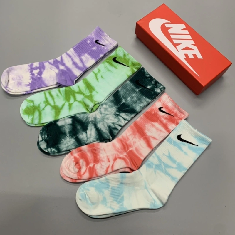 Indistinguishable Nike Socks