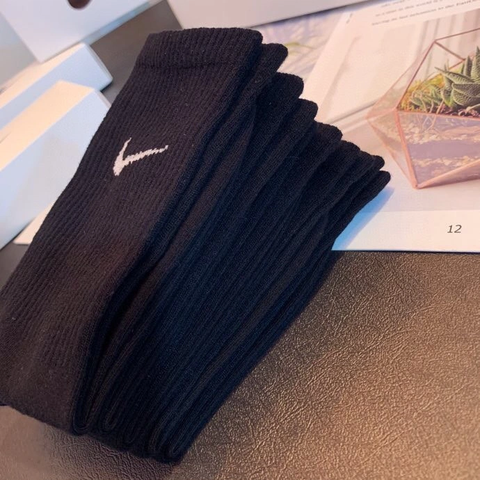 Accurate model Nike Socks