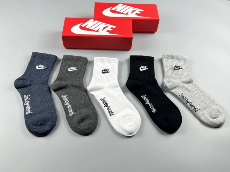 Accurate model Nike Socks