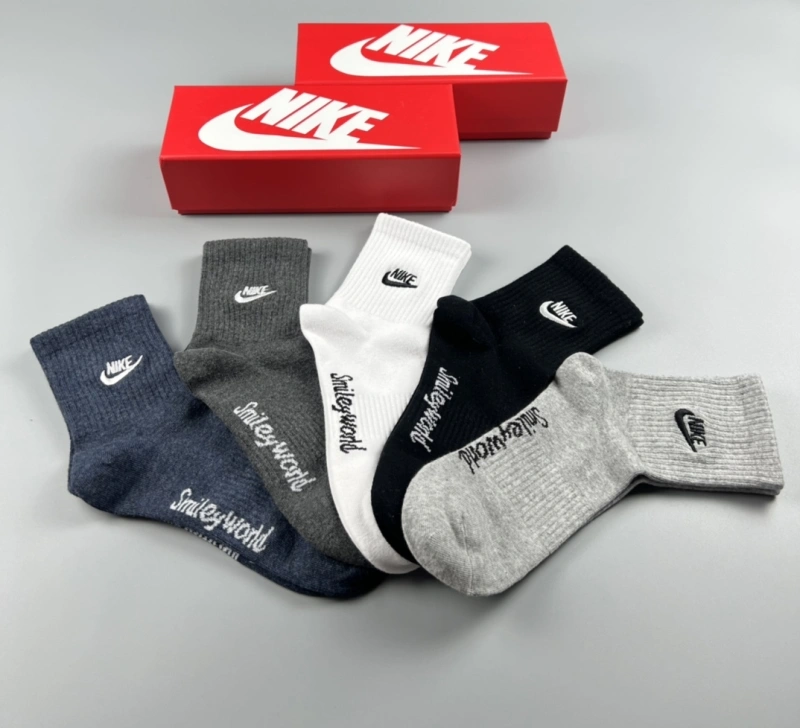 Accurate model Nike Socks