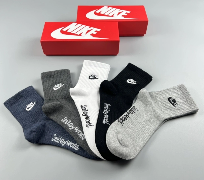Accurate model Nike Socks