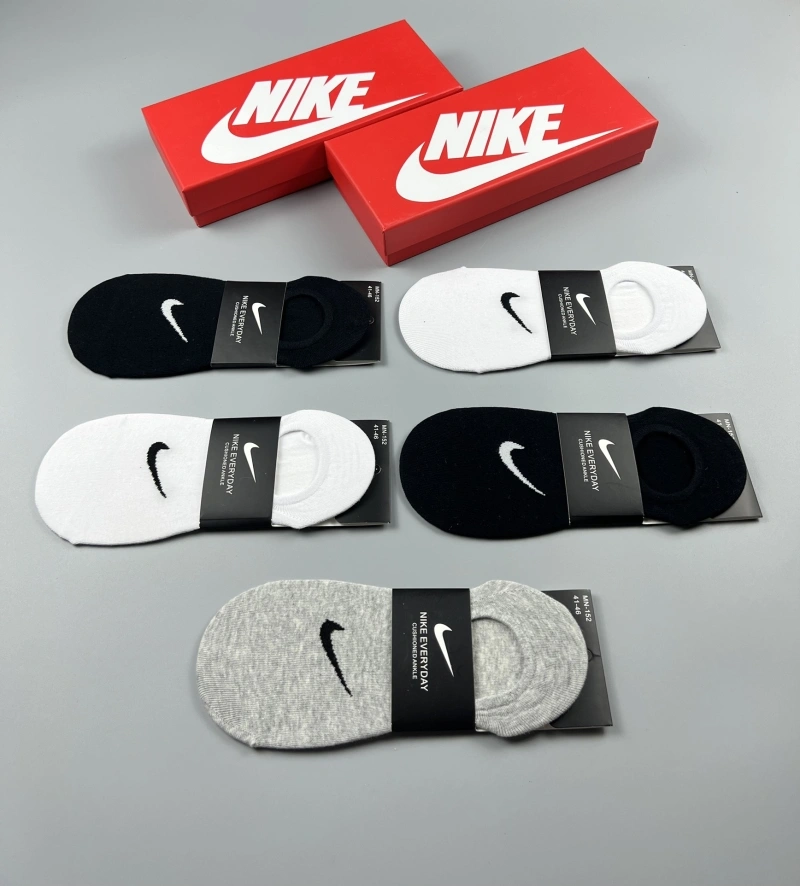 Affordable Nike Socks