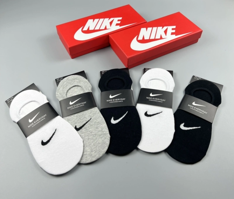Affordable Nike Socks
