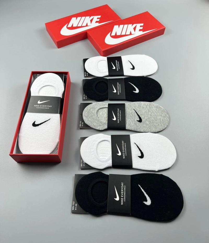 Affordable Nike Socks