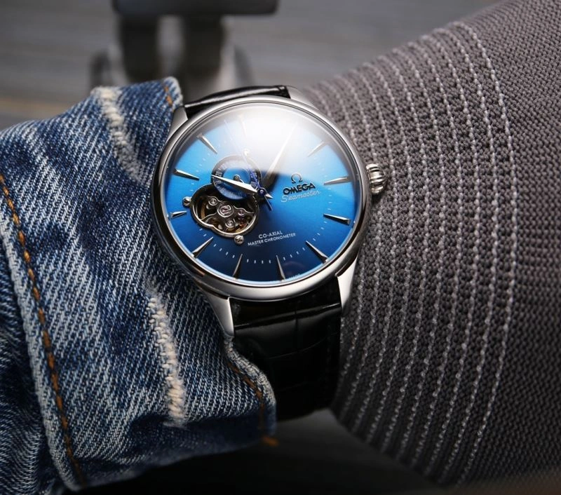 Top mirror OMEGA Watches