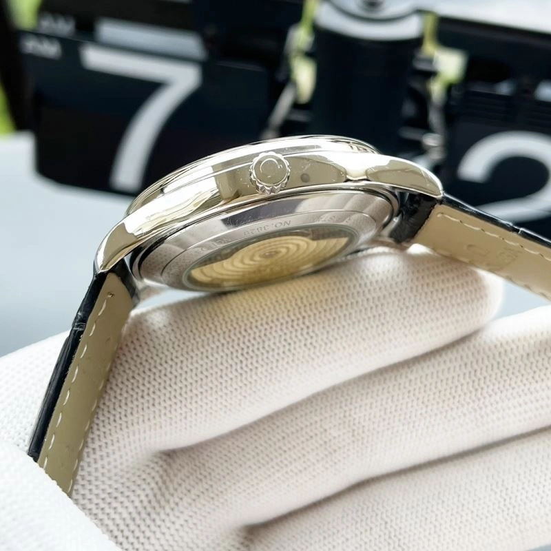 Accurate model OMEGA Watches