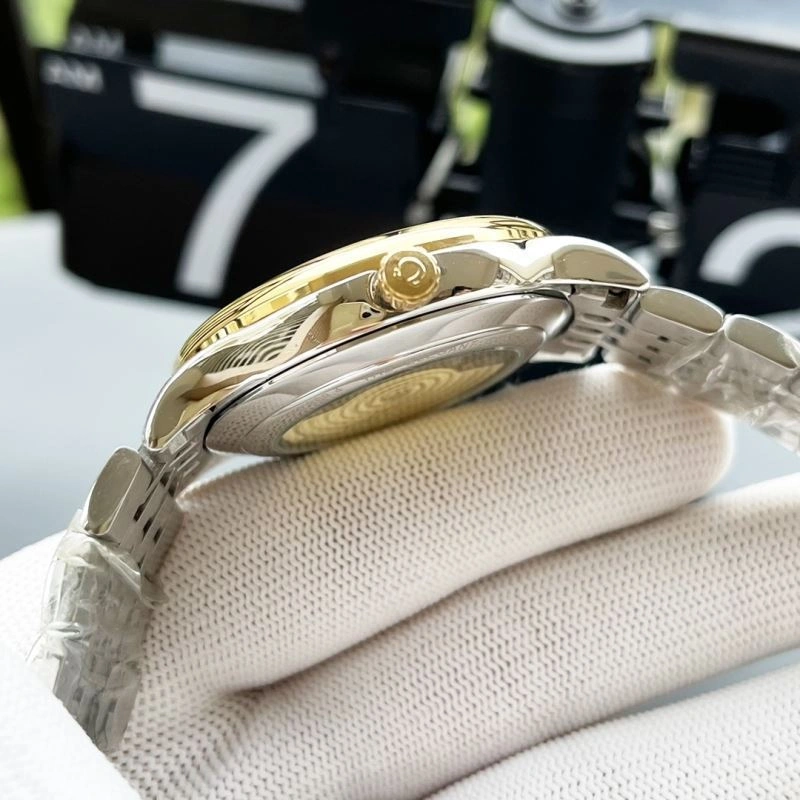 Top mirror OMEGA Watches