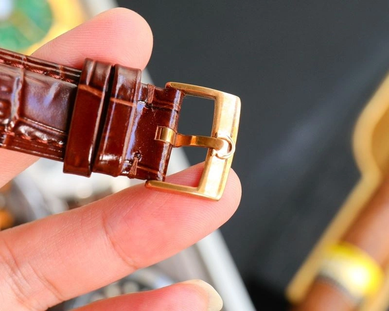 Brand-authenticated OMEGA Watches