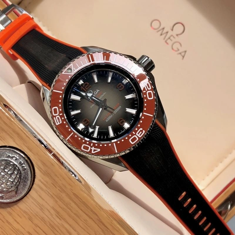 Precise copy OMEGA Watches