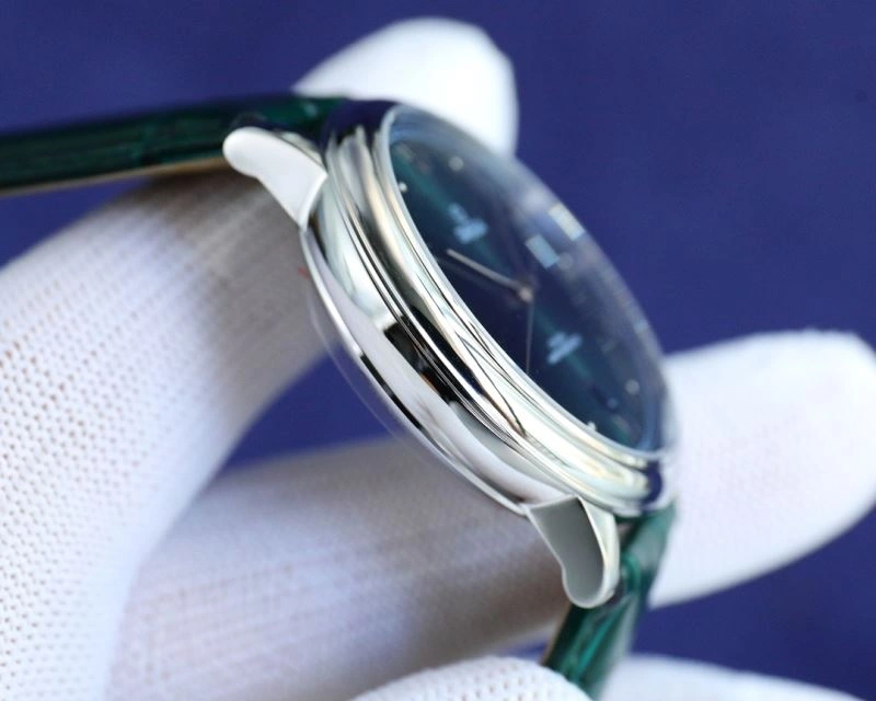 Brand-authenticated OMEGA Watches