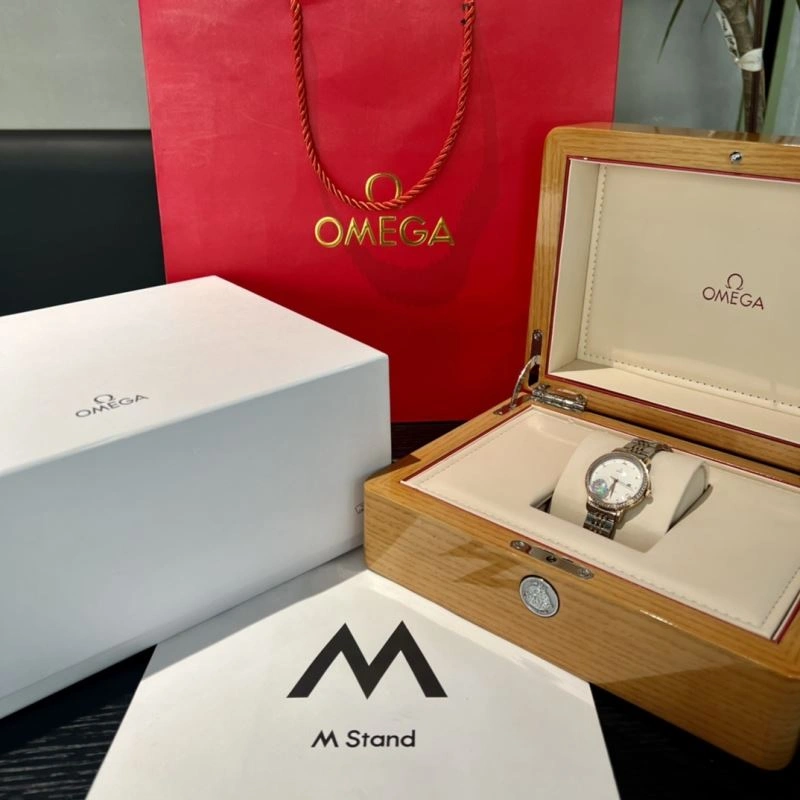 Indistinguishable OMEGA Watches