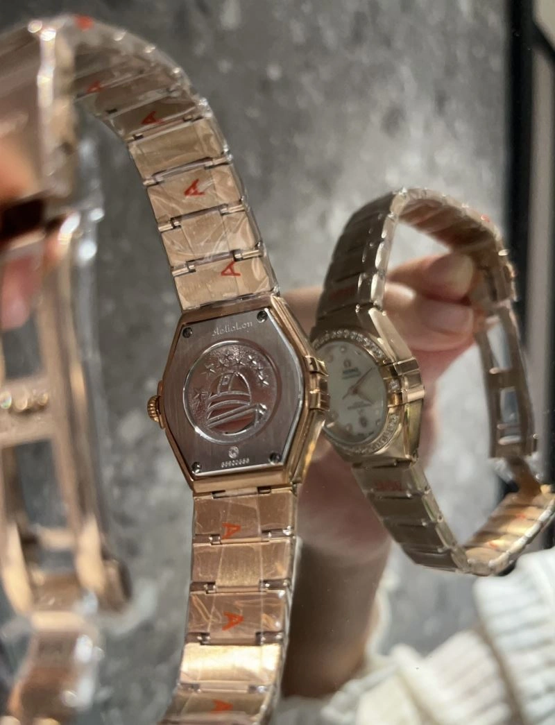 1:1 copy OMEGA Watches