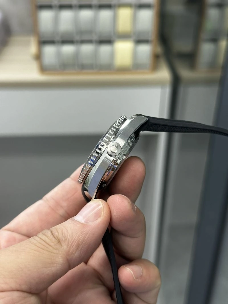 Top mirror OMEGA Watches