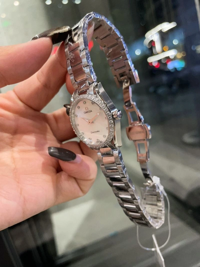 Top mirror OMEGA Watches