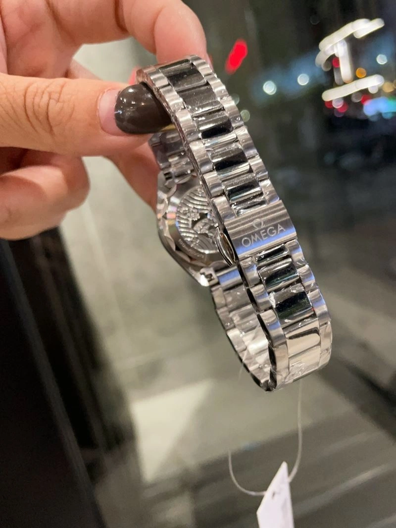 Top mirror OMEGA Watches