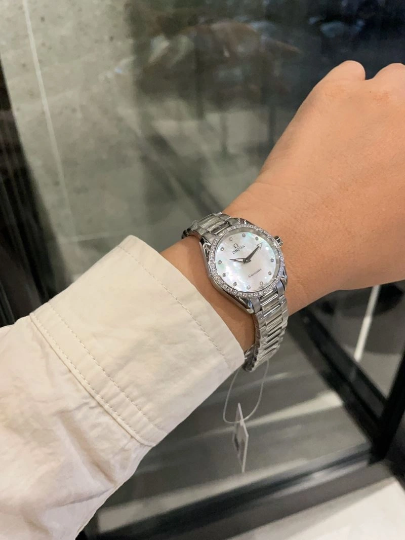 Top mirror OMEGA Watches