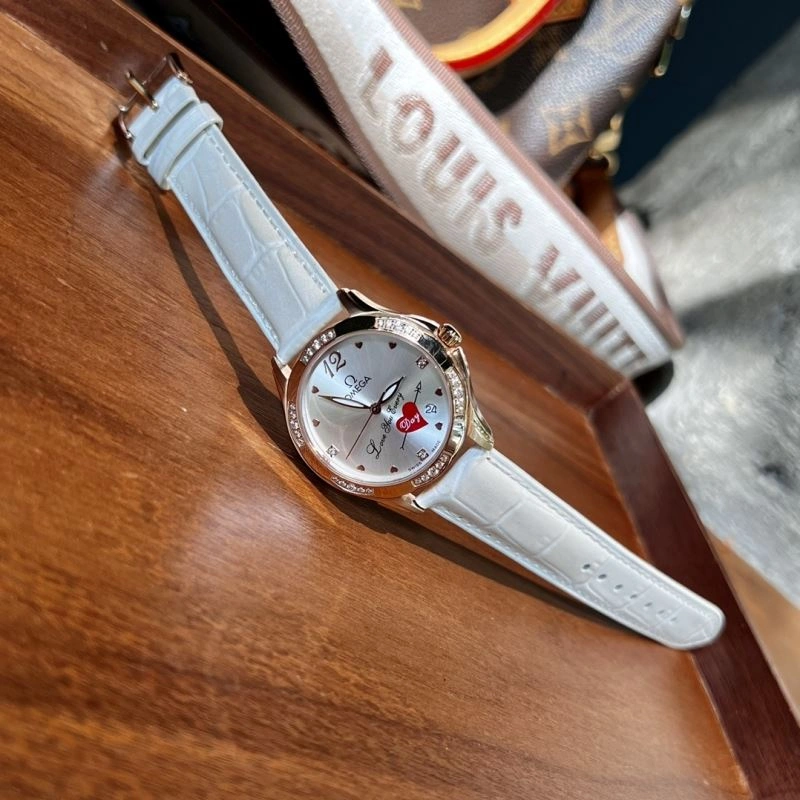 Top mirror OMEGA Watches