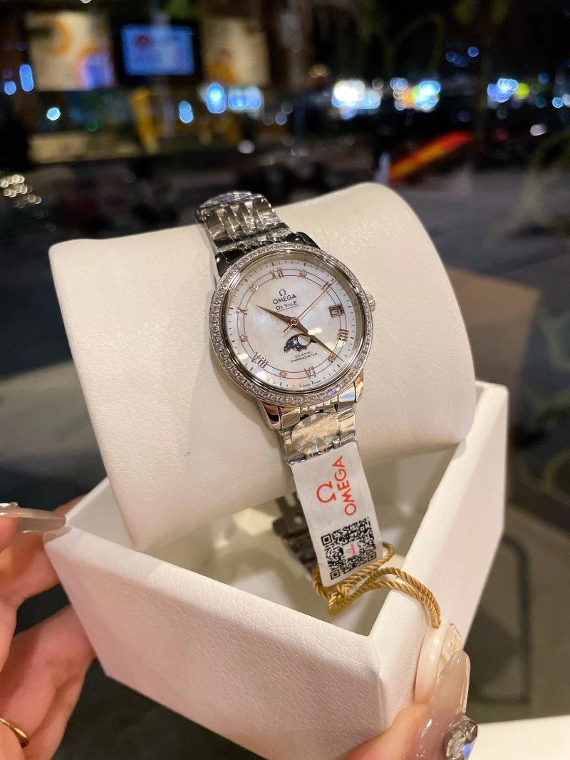 Indistinguishable OMEGA Watches