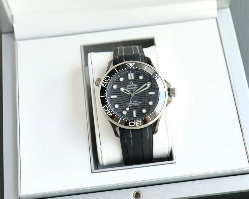 Top mirror OMEGA Watches