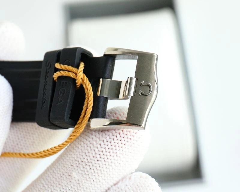 Top mirror OMEGA Watches