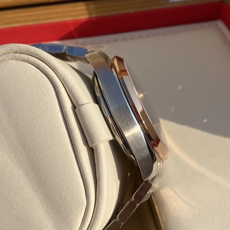 Top mirror OMEGA Watches
