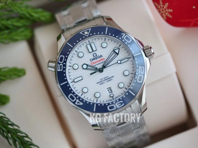 Precise copy OMEGA Watches