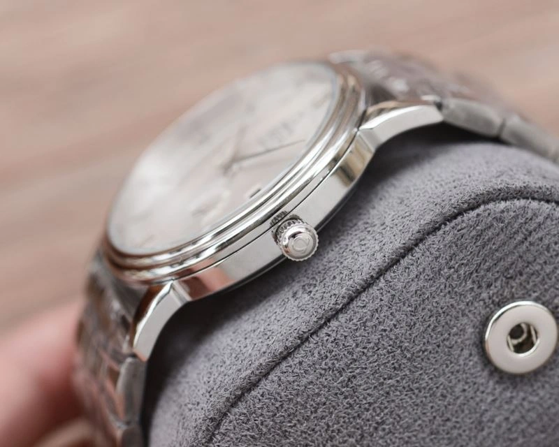 Indistinguishable OMEGA Watches