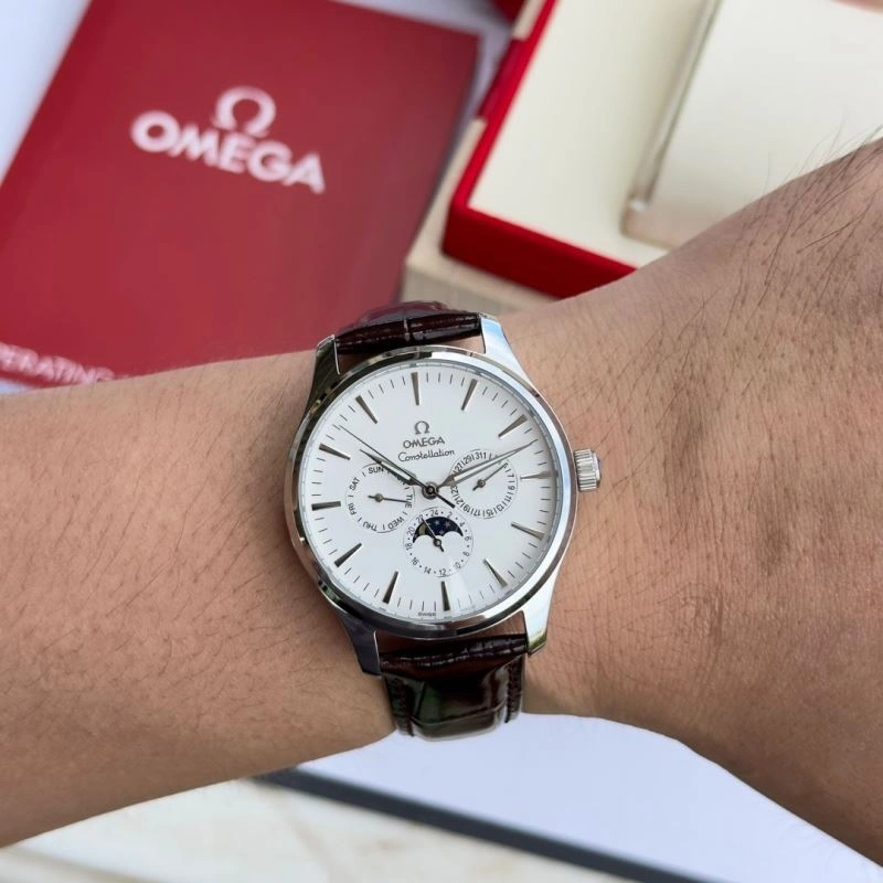 Top mirror OMEGA Watches