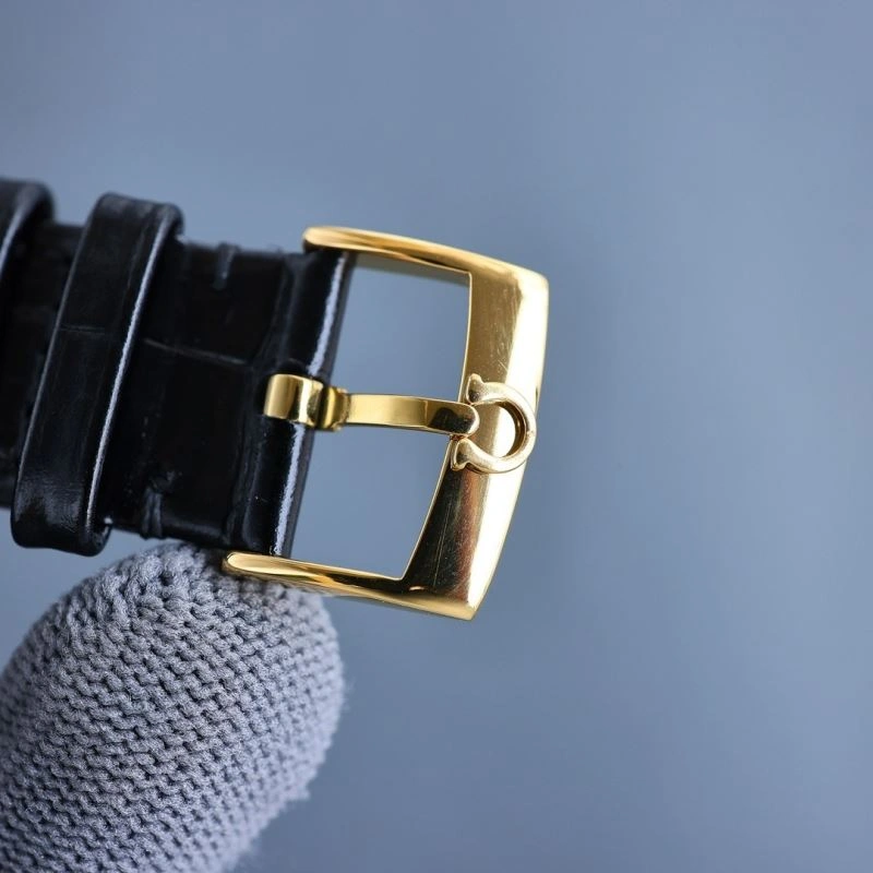 Accurate model OMEGA Watches
