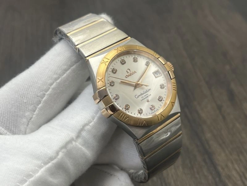 Top mirror OMEGA Watches