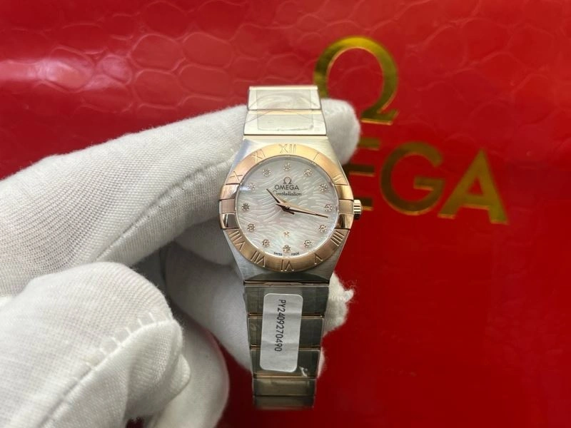 Top mirror OMEGA Watches