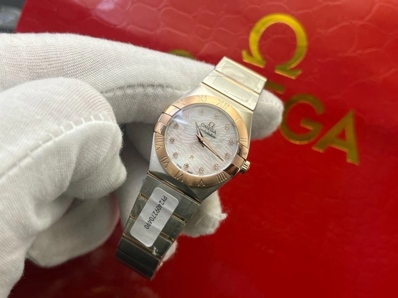 Top mirror OMEGA Watches