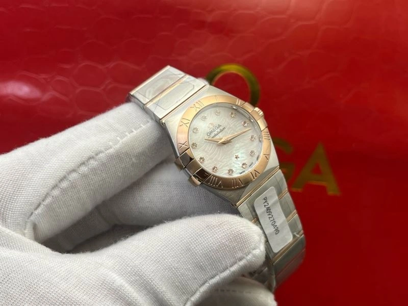 Top mirror OMEGA Watches